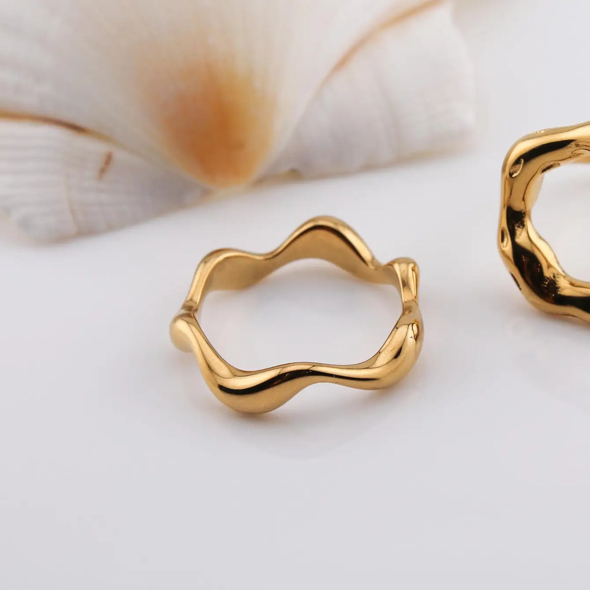 Super Swell Ring – Skylar & Skyler